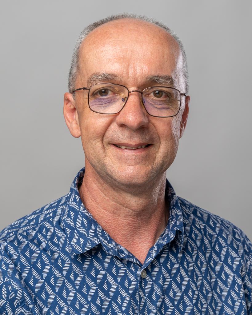 Faculty & Staff | CMIS