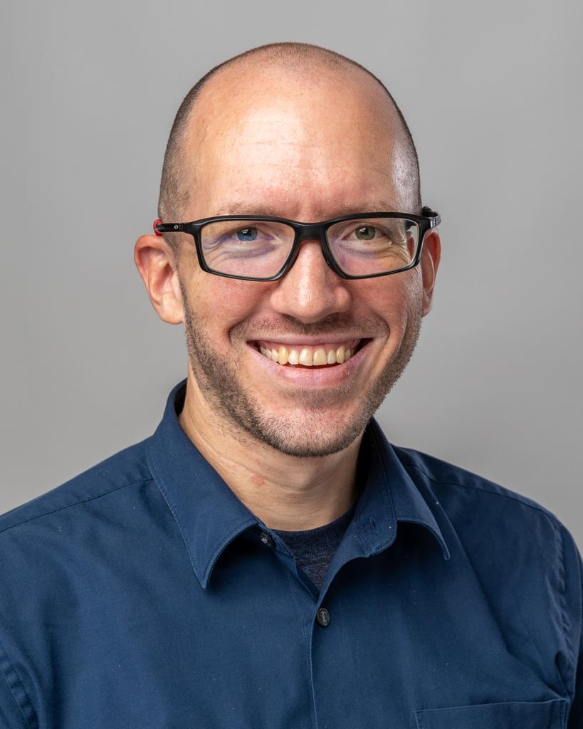 Faculty & Staff | CMIS